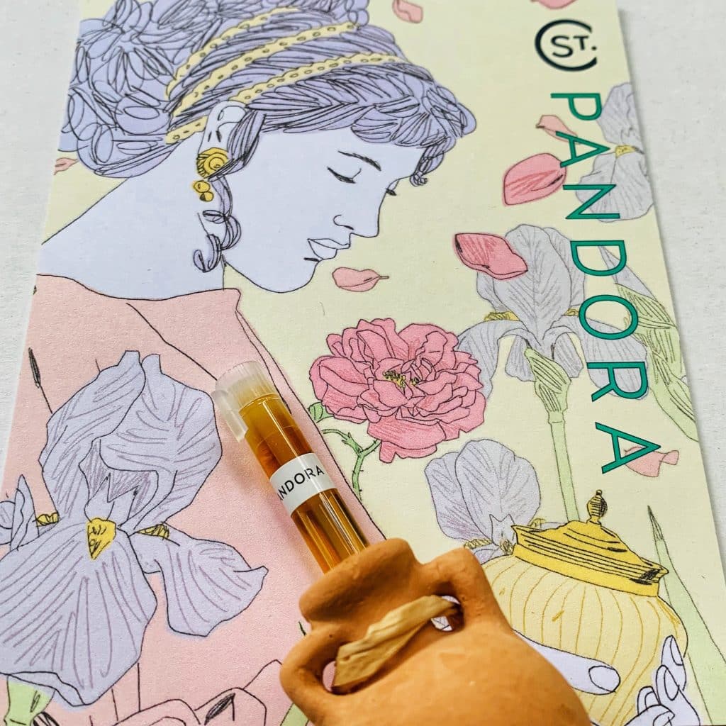 St. Clair Scents: Eve And Pandora Review (2019) / Temptations, Temptations